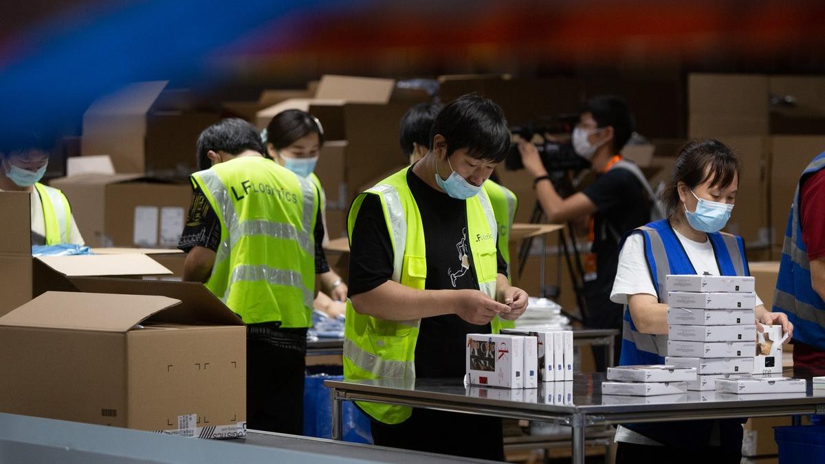 Maersk completes acquisition of HK-based LF Logistics