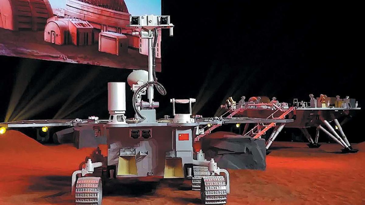 Mars probe makes midcourse maneuver