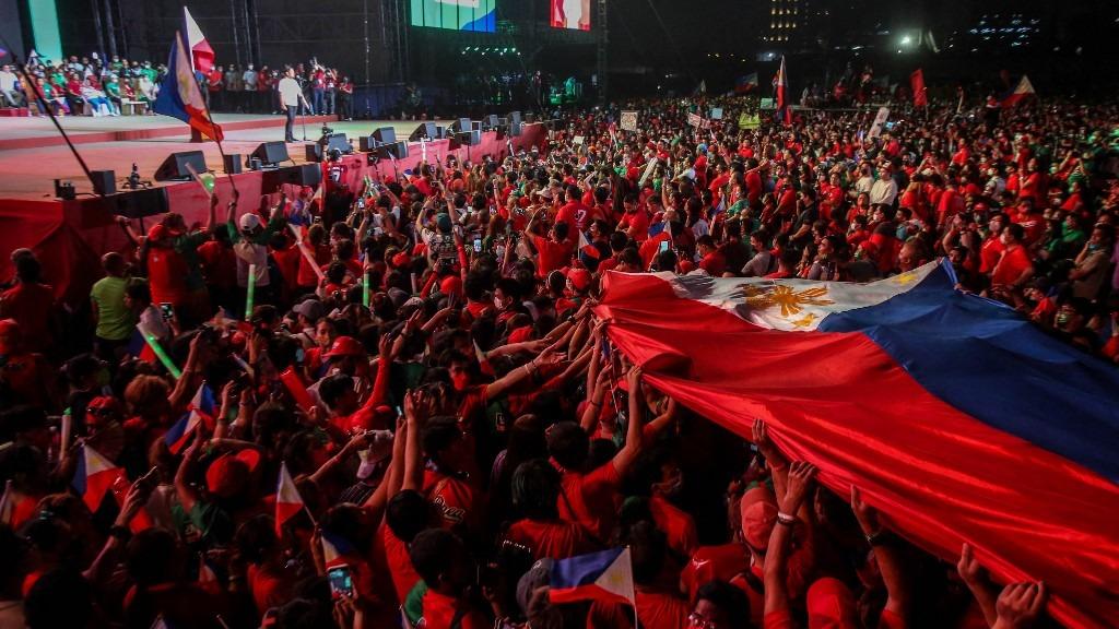 Fervor in Philippines as election campaign reaches climax