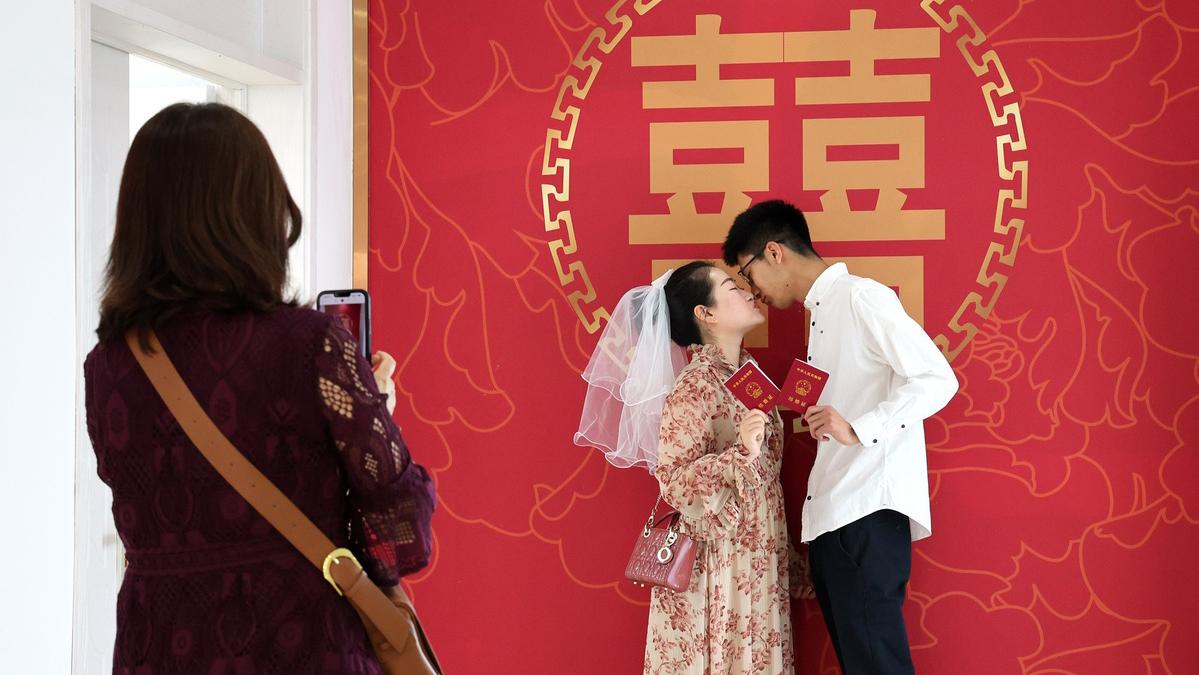 Falling marriage rate creates concern