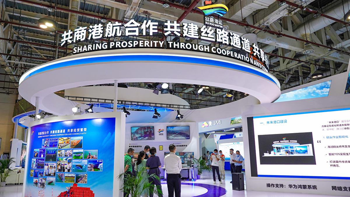 New sea routes built for container shipment