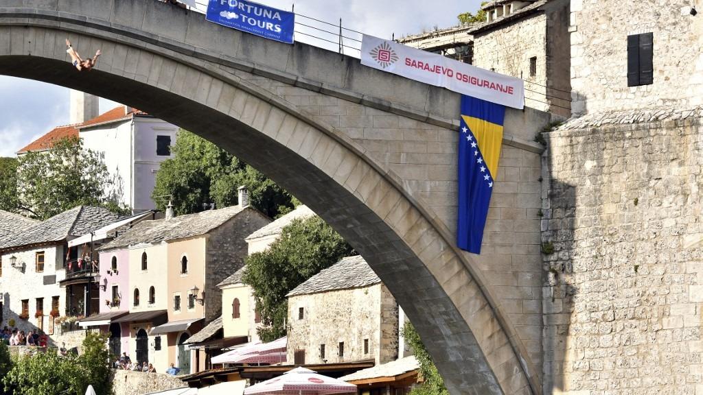 Daredevils plunge from Bosnian bridge in centuries-old tradition