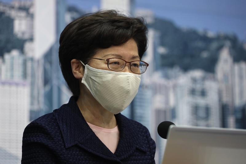 Cambridge urged not to bow to whims of politics