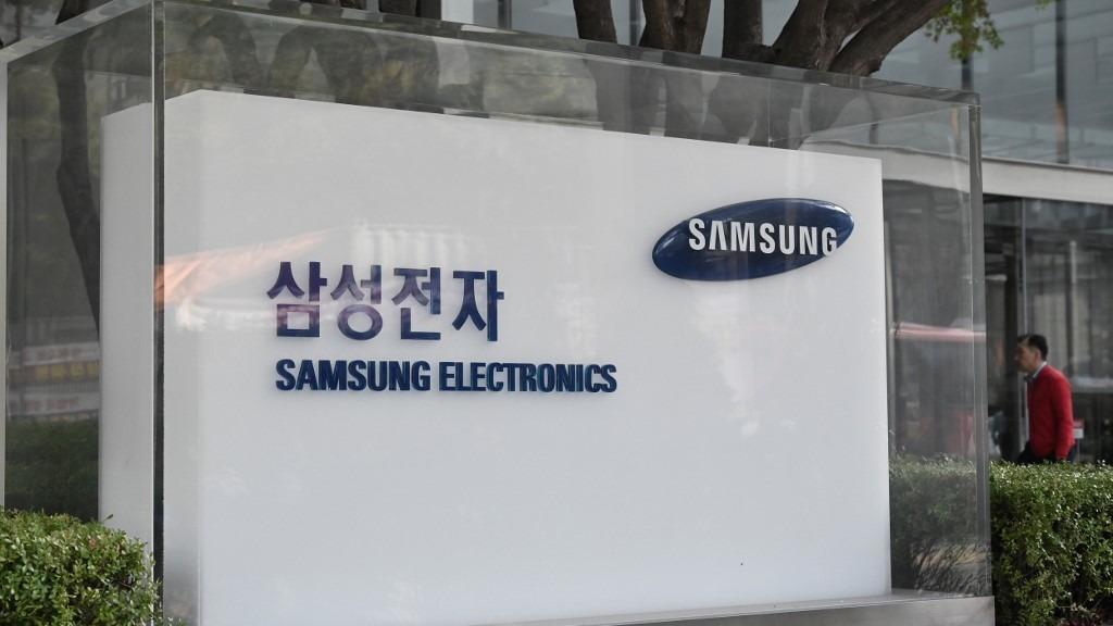 Samsung workers in Vietnam endure falling electronics demand