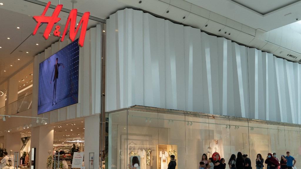 Taobao, JD pull out H&M products after Xinjiang statement