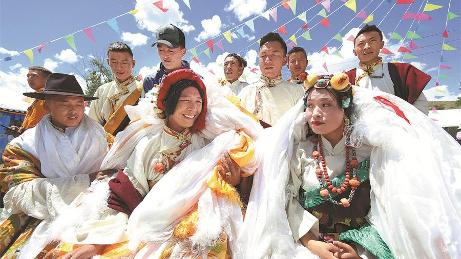 Celebrating joy with traditional Tibetan culture