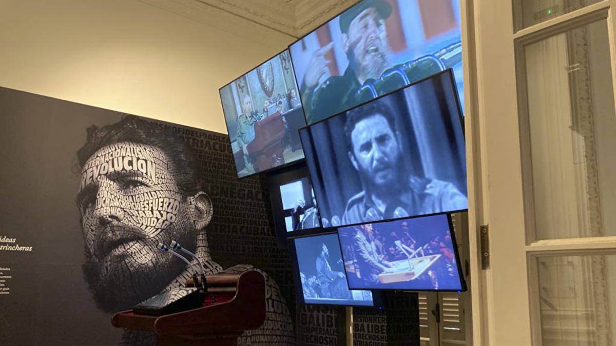 Fidel Castro's boots, binoculars on display in Cuba's newest museum