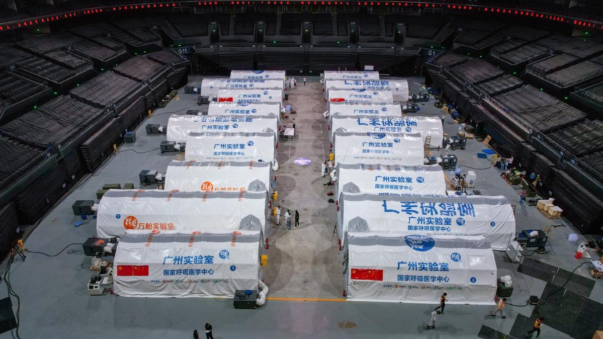 Inflatable lab lifts capacity for virus testing in city