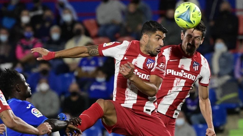 Suarez double hands Atletico comeback victory at Getafe