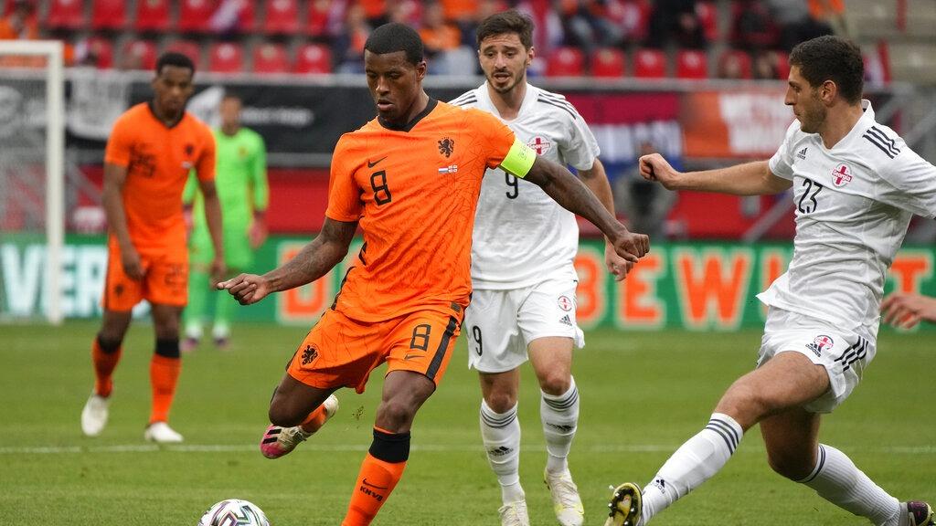 PSG sign Dutch midfielder Wijnaldum from Liverpool