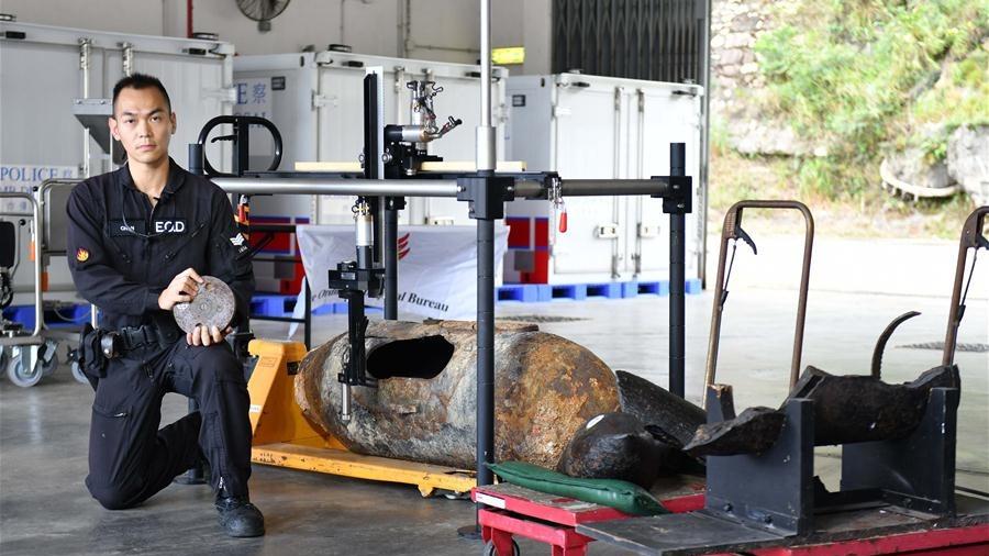 Meet the heroes defusing WWII bombs in Hong Kong