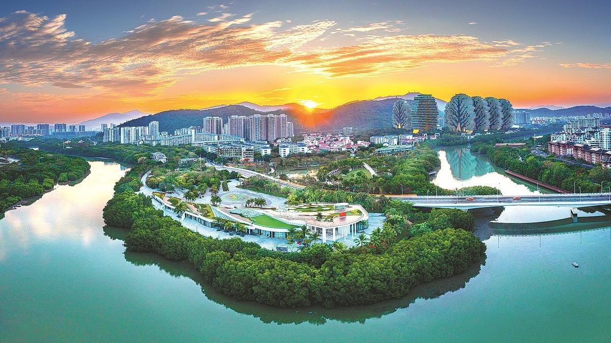 Sanya outlines plans to further build up its tourism credentials