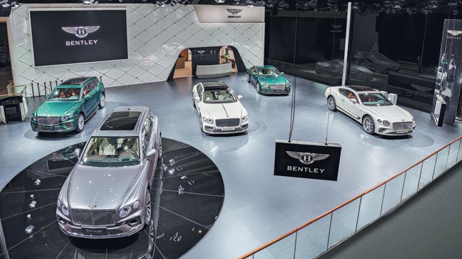 Bentley wows visitors with renewed lineup at Beijing auto show