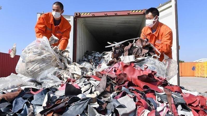 South China customs returns 240 tons of imported solid waste