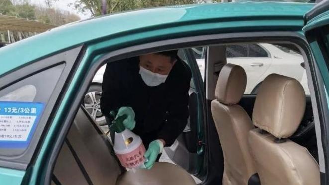 Health QR codes in full effect in Hangzhou