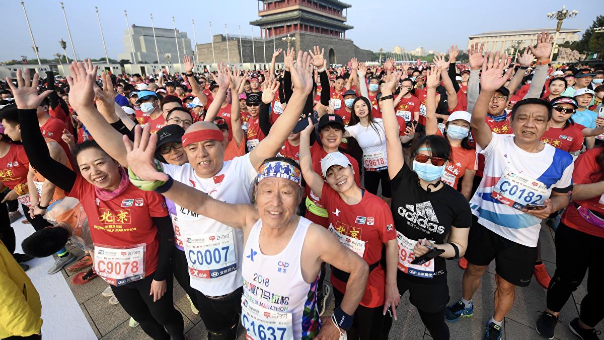 Marathon runners put endurance to the test again