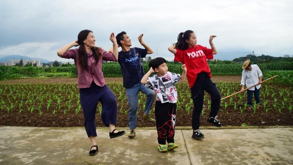 Zhejiang's shuffle pros