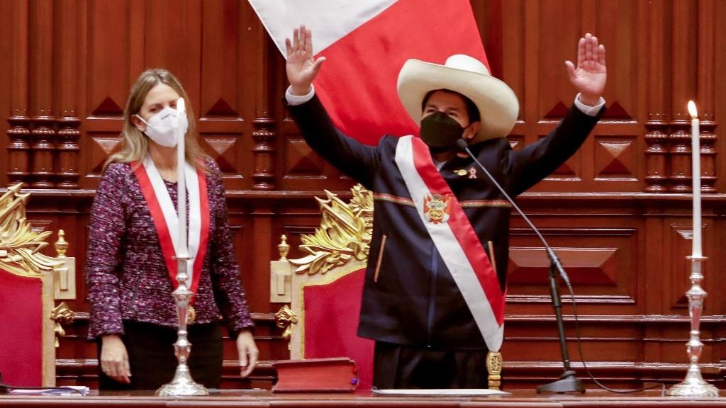 Peru leader calls for new constitution in inaugural speech