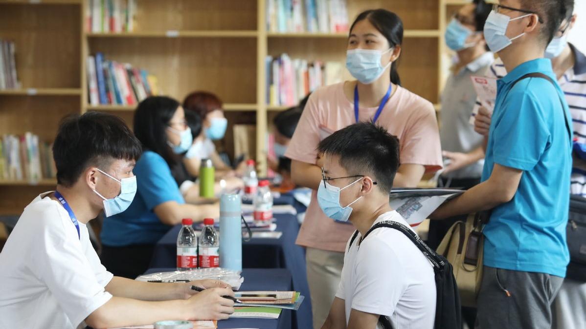 New efforts to focus on jobs for grads