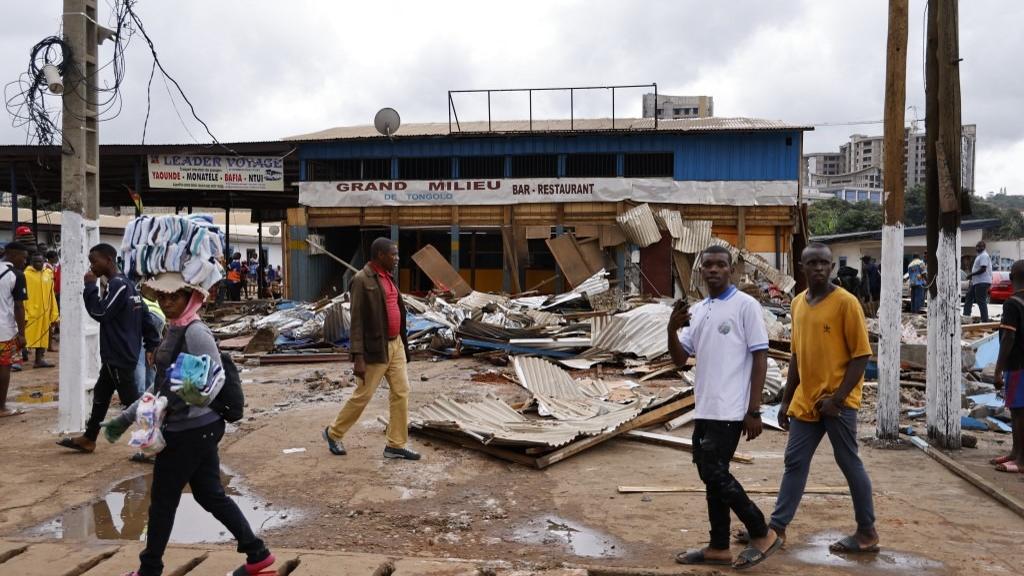 At least six civilians killed after Cameroon separatists open fire on bus