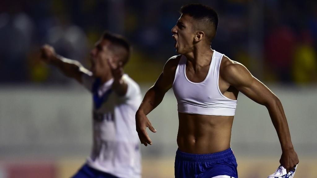 Man United in race for Argentina U-20 star Almada