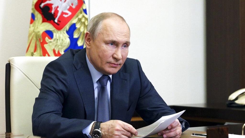 Putin slams attempts to sour Russia-China relations