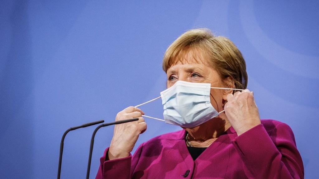Parliament backs Merkel's push for more lockdown control