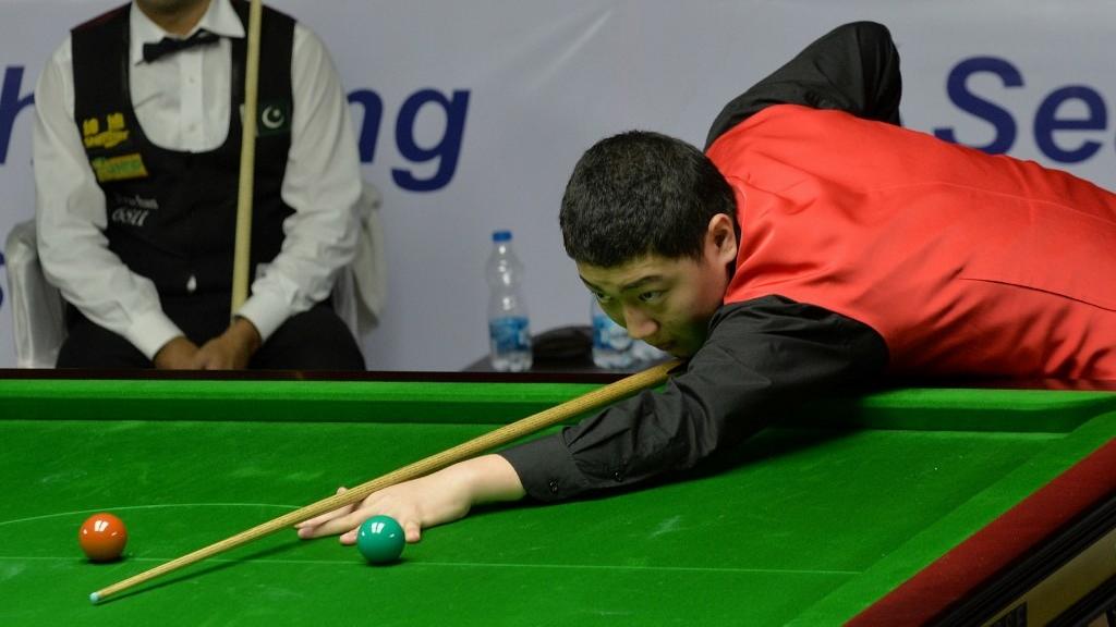 Yan sets up clash with Trump at Snooker World Championship