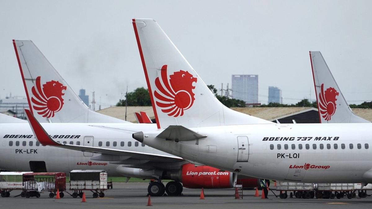 Boeing set to lay off nearly 7,000 due to outbreak