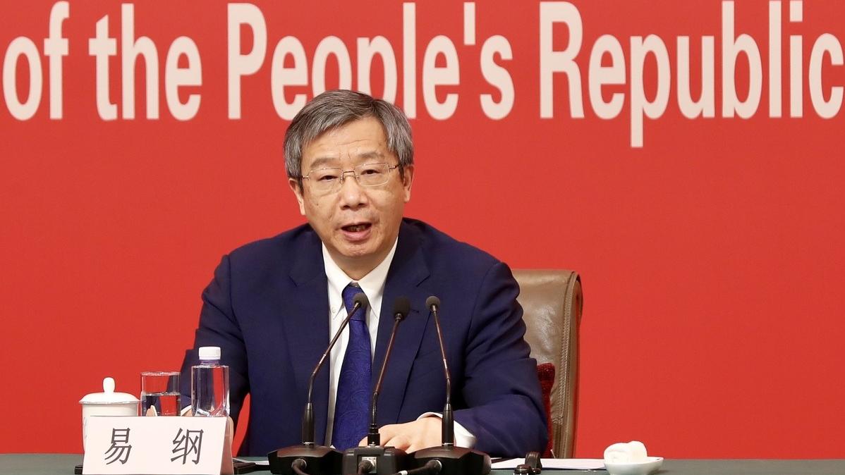 PBOC governor urges risk prevention