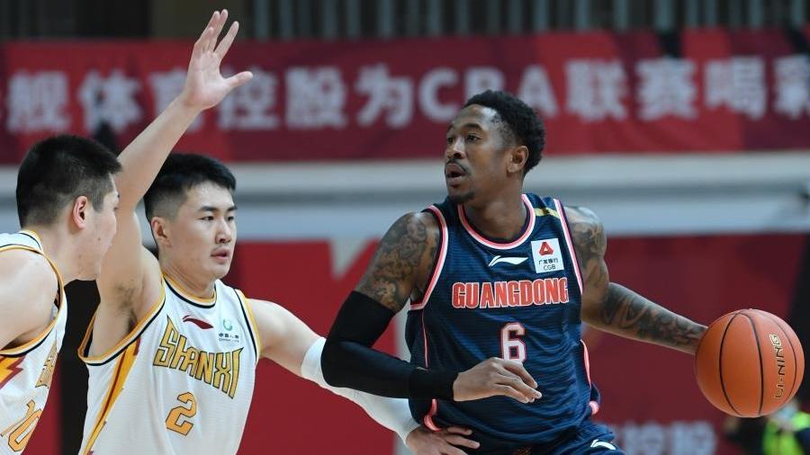 Seven players in double digits as Guangdong smashes Shanxi in CBA